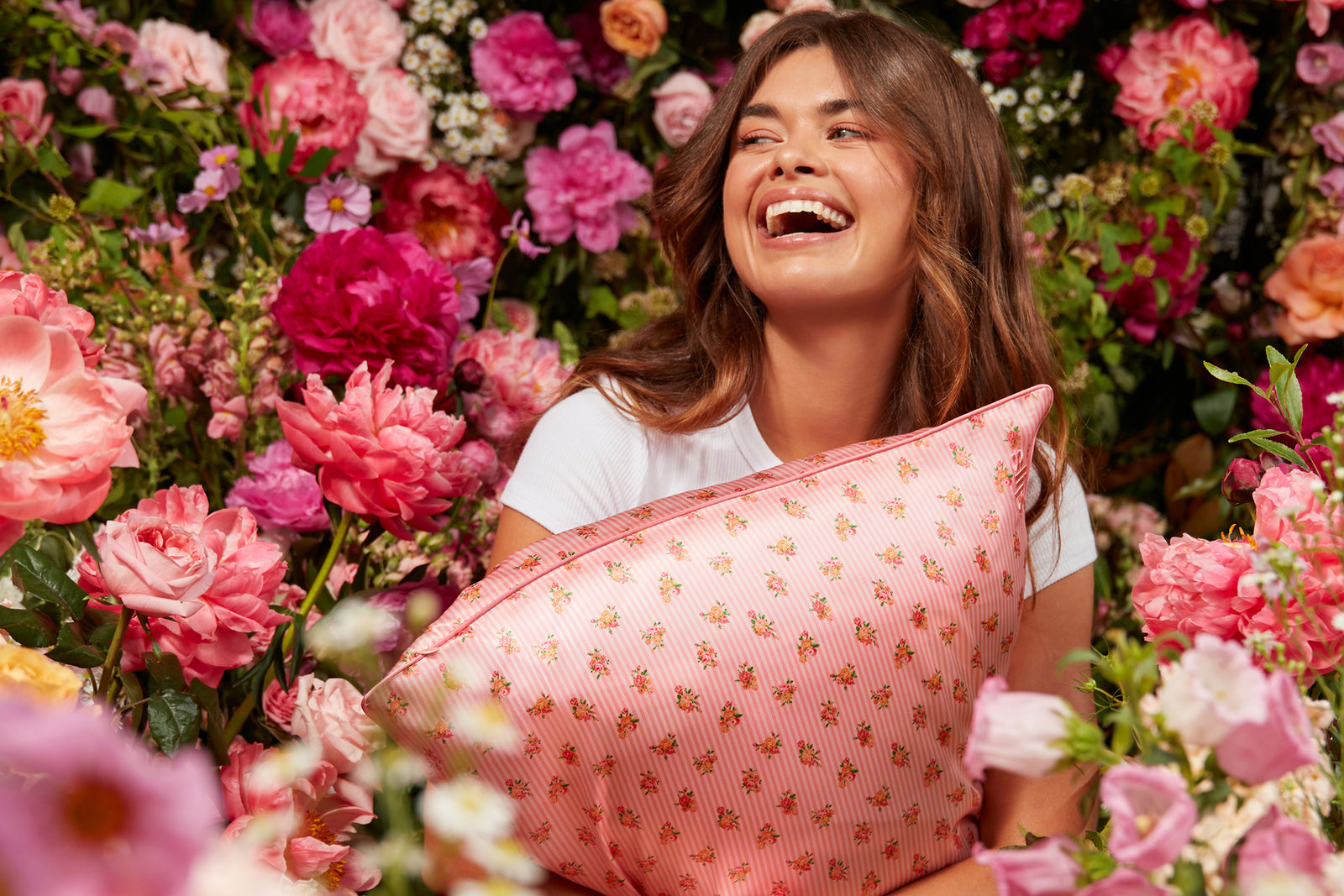 SLIP PURE SILK PILLOWCASE - PETAL - QUEEN - ZIPPERED – Slip (US)